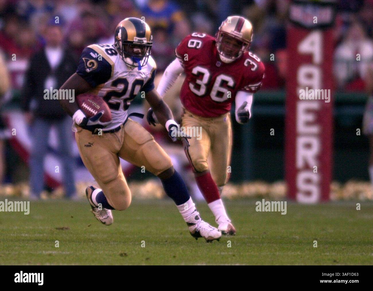 St louis rams 2000 -Fotos und -Bildmaterial in hoher Auflösung – Alamy