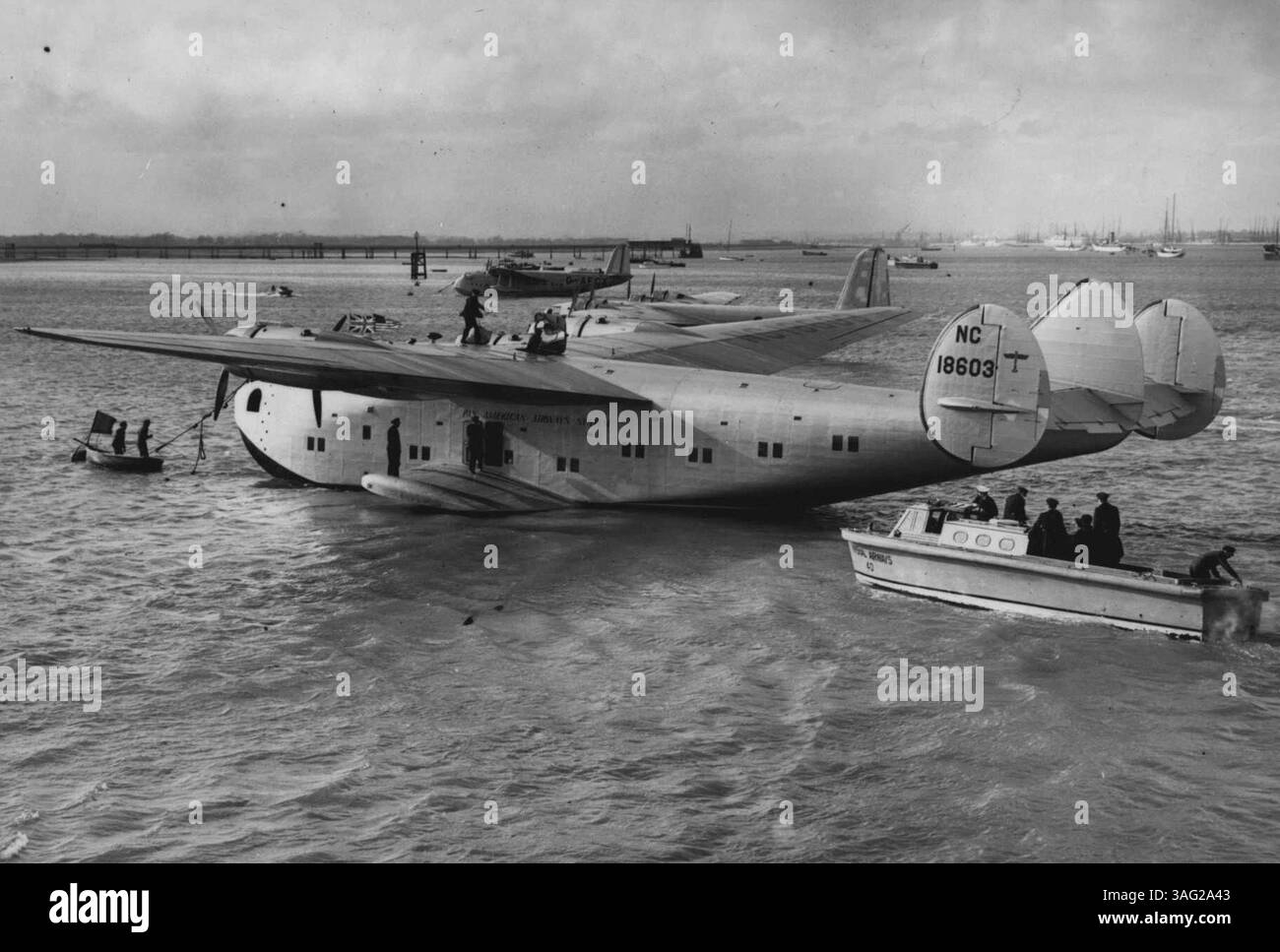 Die „Yankee Clipper“, das riesige Flugboot der Pan-American Airways ...