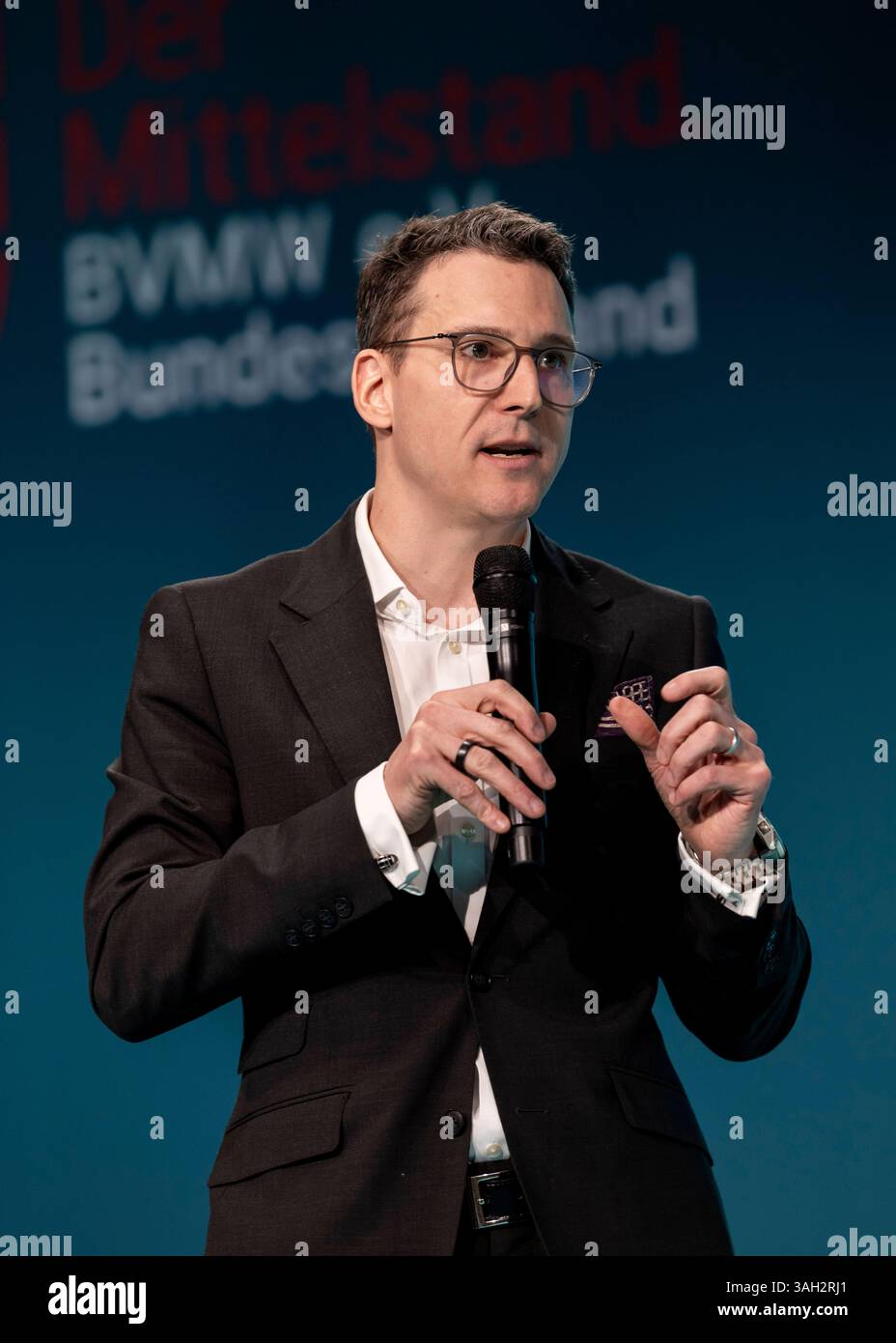 Zukunftstag Mittelstand 2025 Dr. Peter Robejsek, Geschäftsführer von Mastercard Deutschland ...