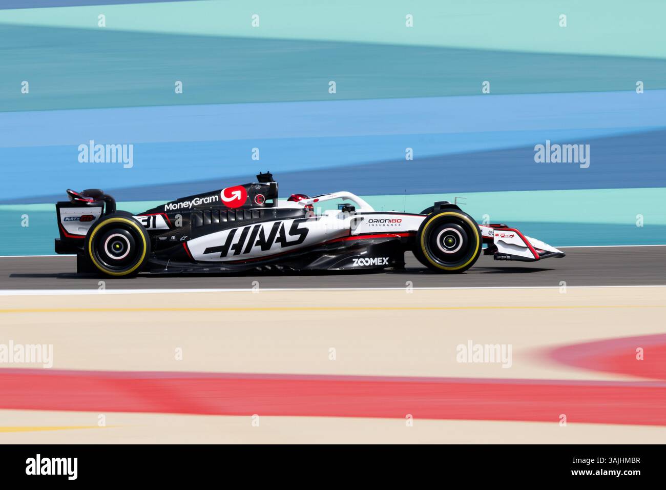 Esteban Ocon (MoneyGram Haas F1 Team, Frankreich, #31) im VF-25, BAH, Formel 1 Weltmeisterschaft ...