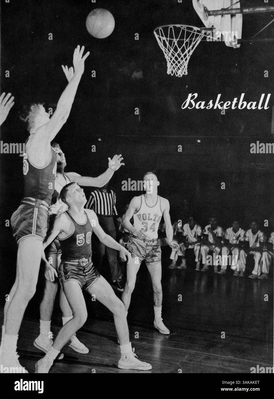 Das Jahrbuch „The Cardinal“ von der Marshall High School im Jahr 1953 ...