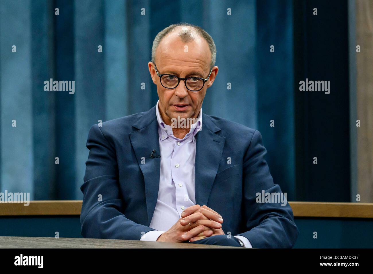 GER, Berlin, Studio, zu Gast bei - Caren Miosga, Polittalk, TV, Format, mit Moderatorin, NDR ...