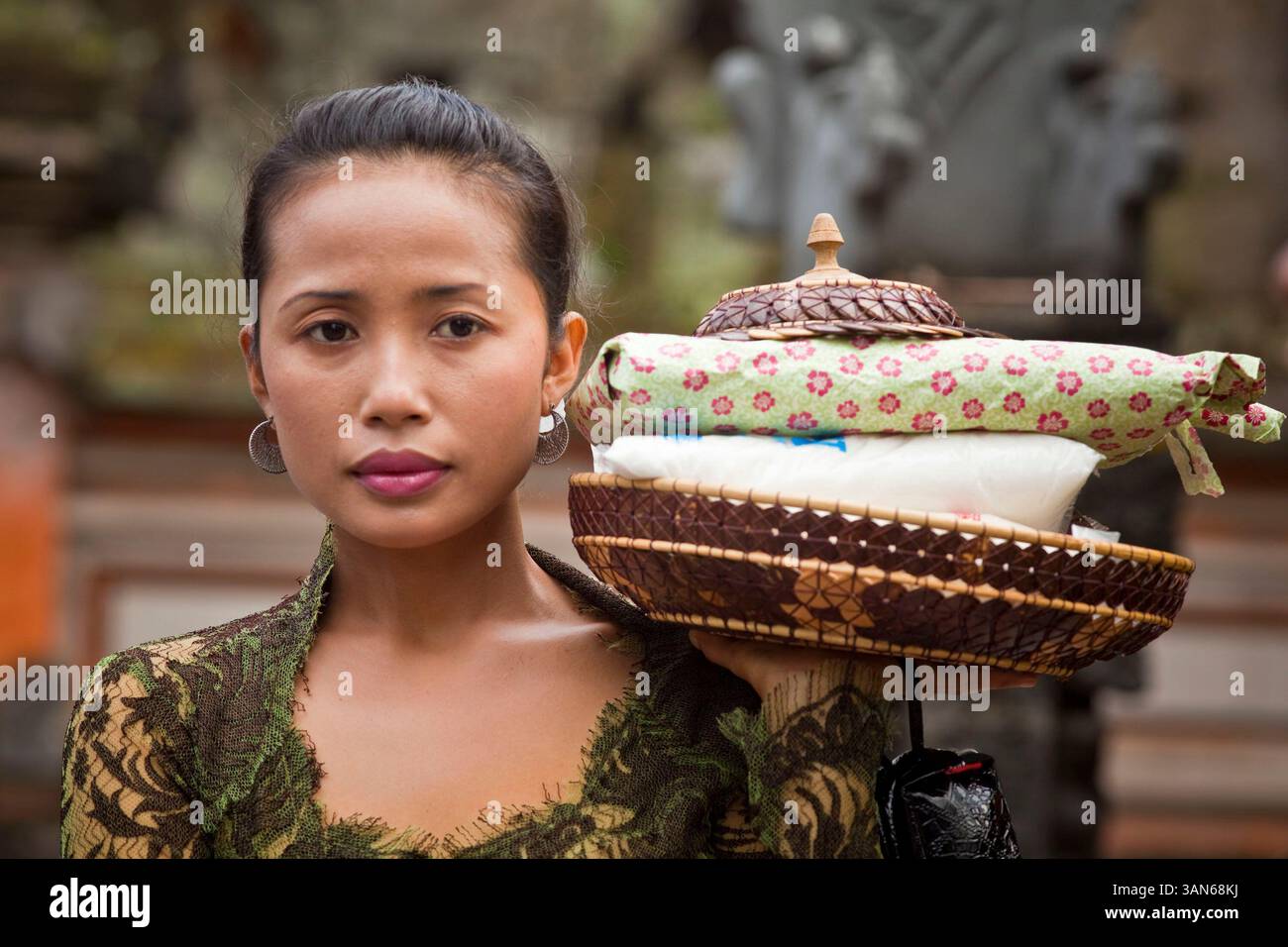 Ubud königsfamilie beerdigung -Fotos und -Bildmaterial in hoher ...