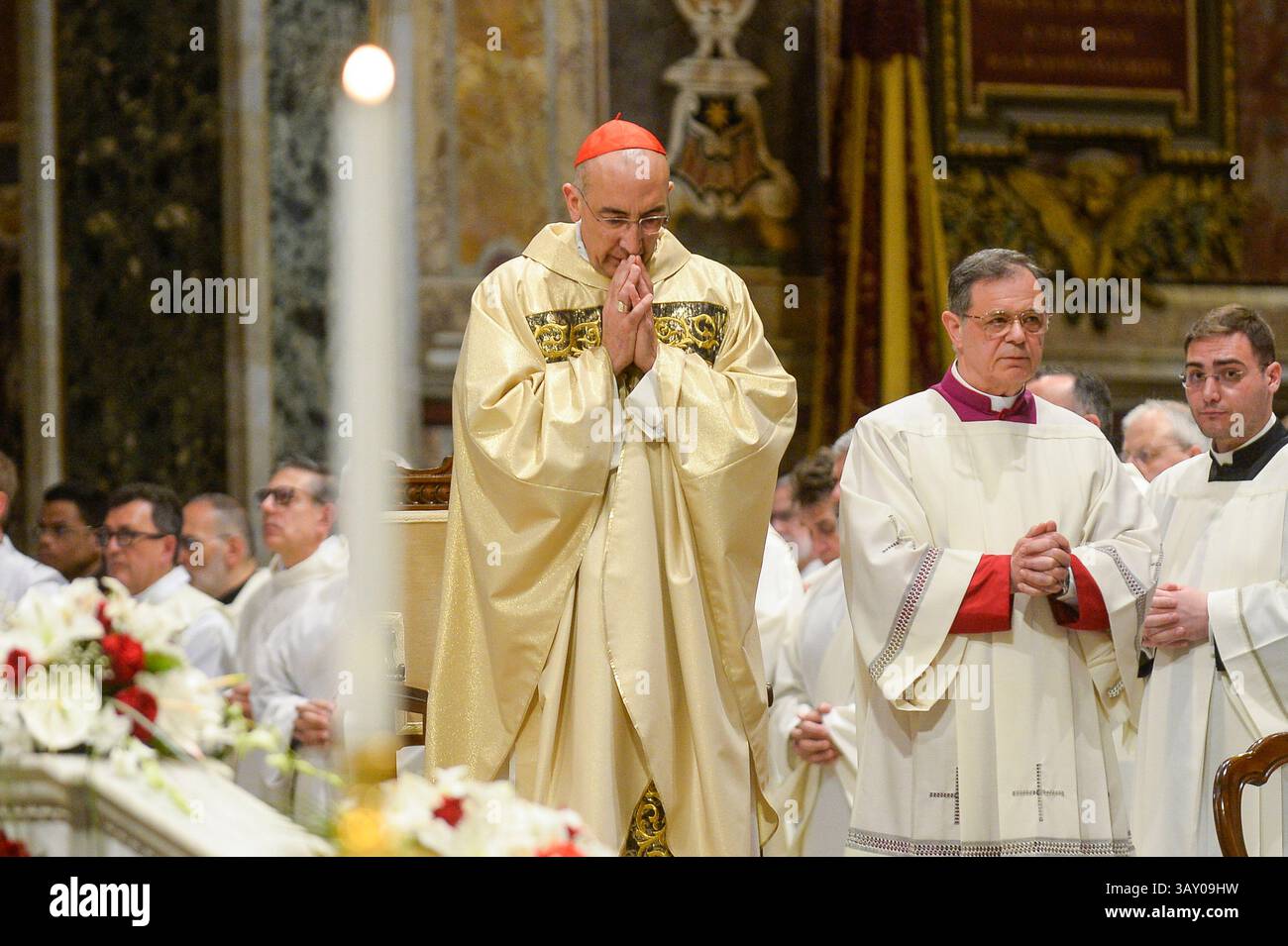 Mahnwache zum tod von papst franziskus -Fotos und -Bildmaterial in hoher Auflösung – Alamy