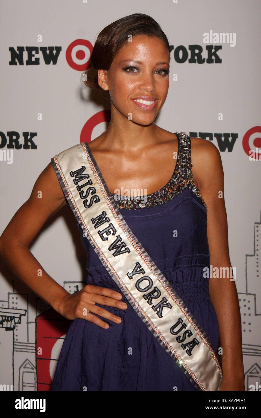 Davina reeves vermissen new york city -Fotos und -Bildmaterial in hoher ...