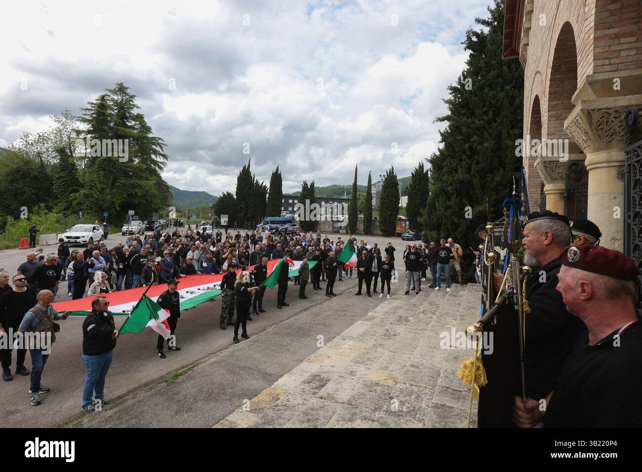 PREDAPPIO - Corteo dei Fascisti per Memorial l’anniversario della morte ...
