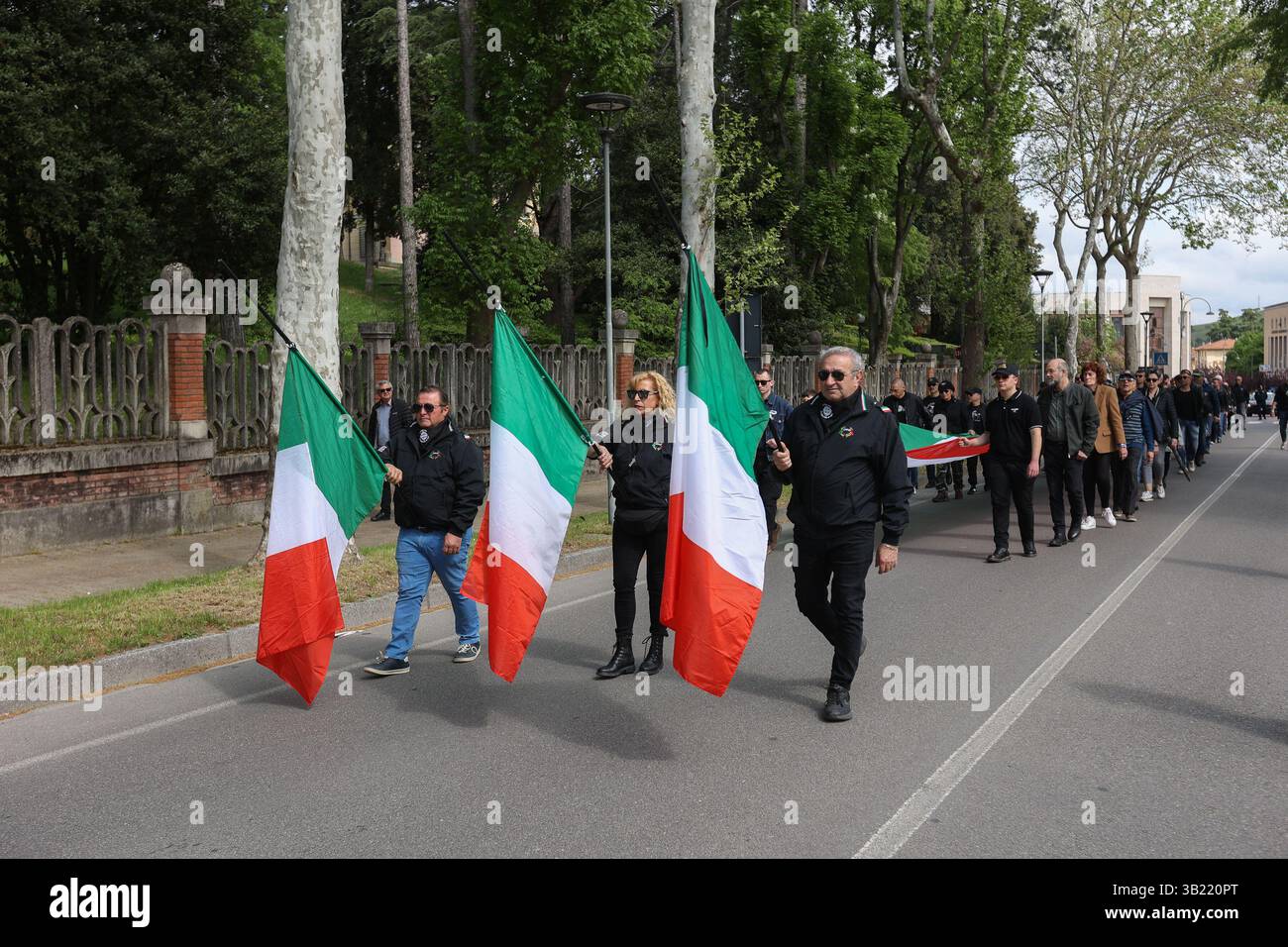 PREDAPPIO - Corteo dei Fascisti per Memorial l’anniversario della morte ...