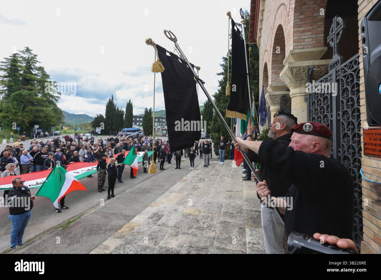 PREDAPPIO - Corteo dei Fascisti per Memorial l’anniversario della morte ...