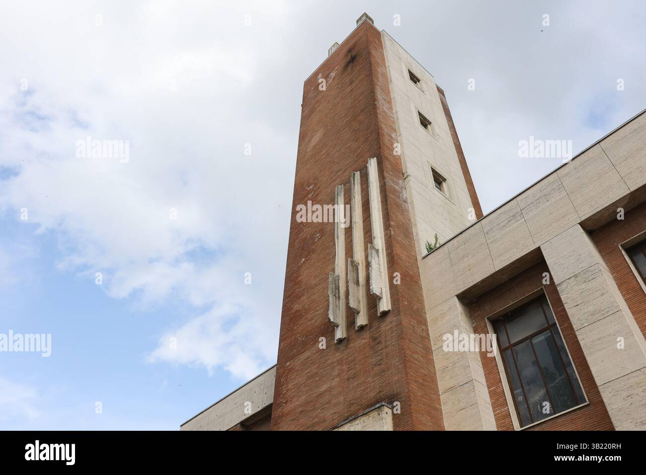 PREDAPPIO - Corteo dei Fascisti per Memorial l’anniversario della morte ...