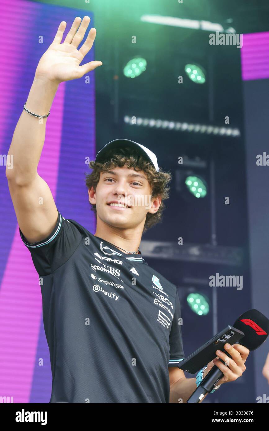 MELBOURNE, AUSTRALIEN - 15. MÄRZ: Andrea Kimi Antonelli aus Italien und ...