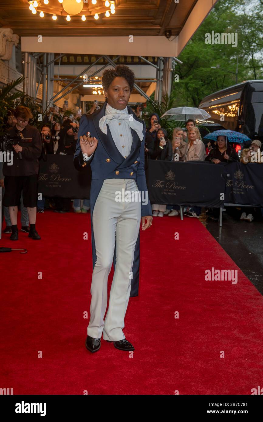 Met gala 2025 -Fotos und -Bildmaterial in hoher Auflösung – Alamy