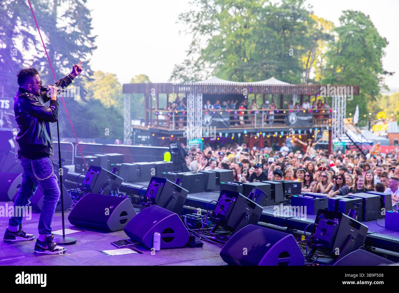Teddy rocks festival 2025 -Fotos und -Bildmaterial in hoher Auflösung ...