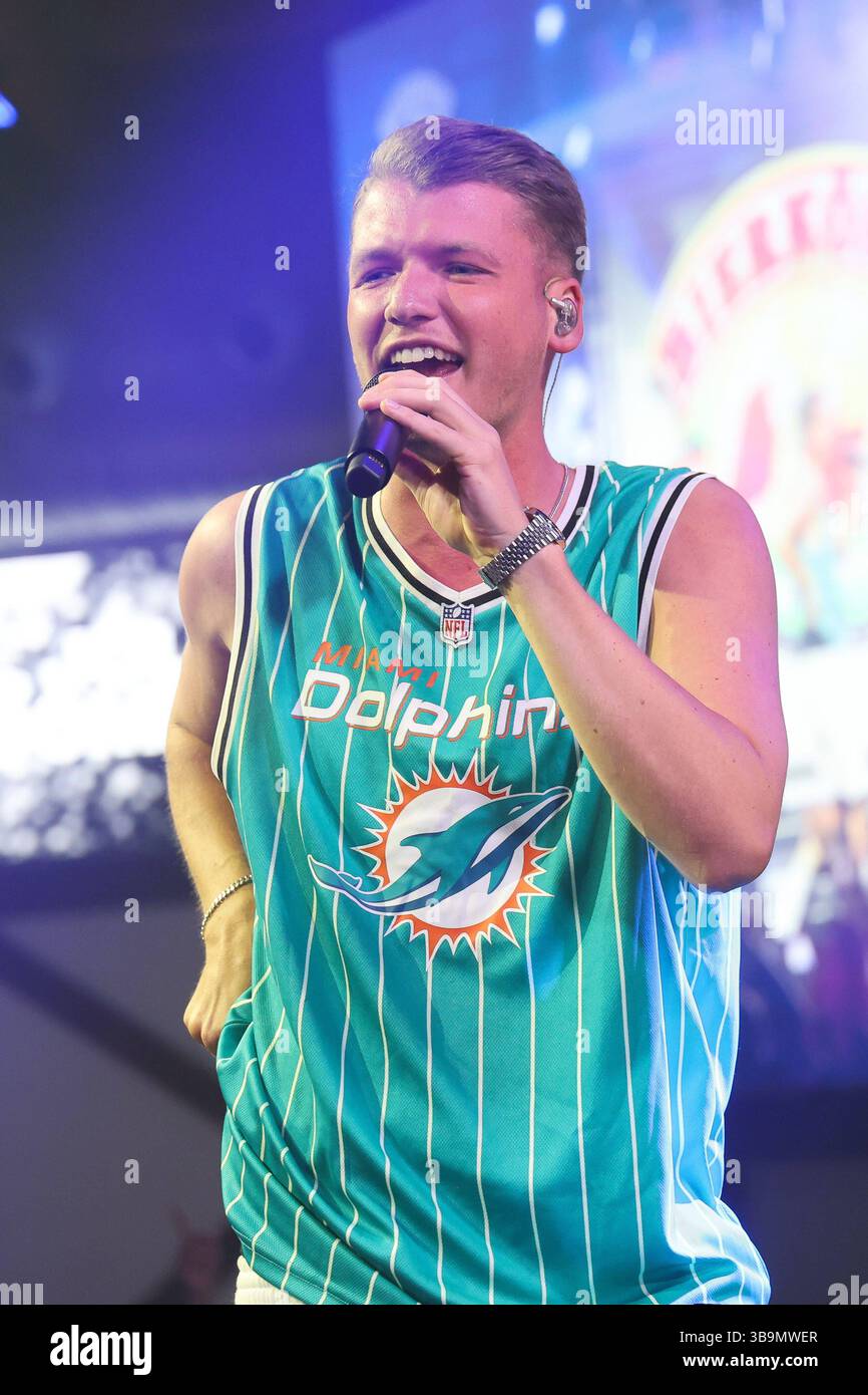 Platja de Palma ESP, Julian Sommer im Bierkoenig, Mai 2025, 08.05.2025 ESP, Julian Sommer im ...