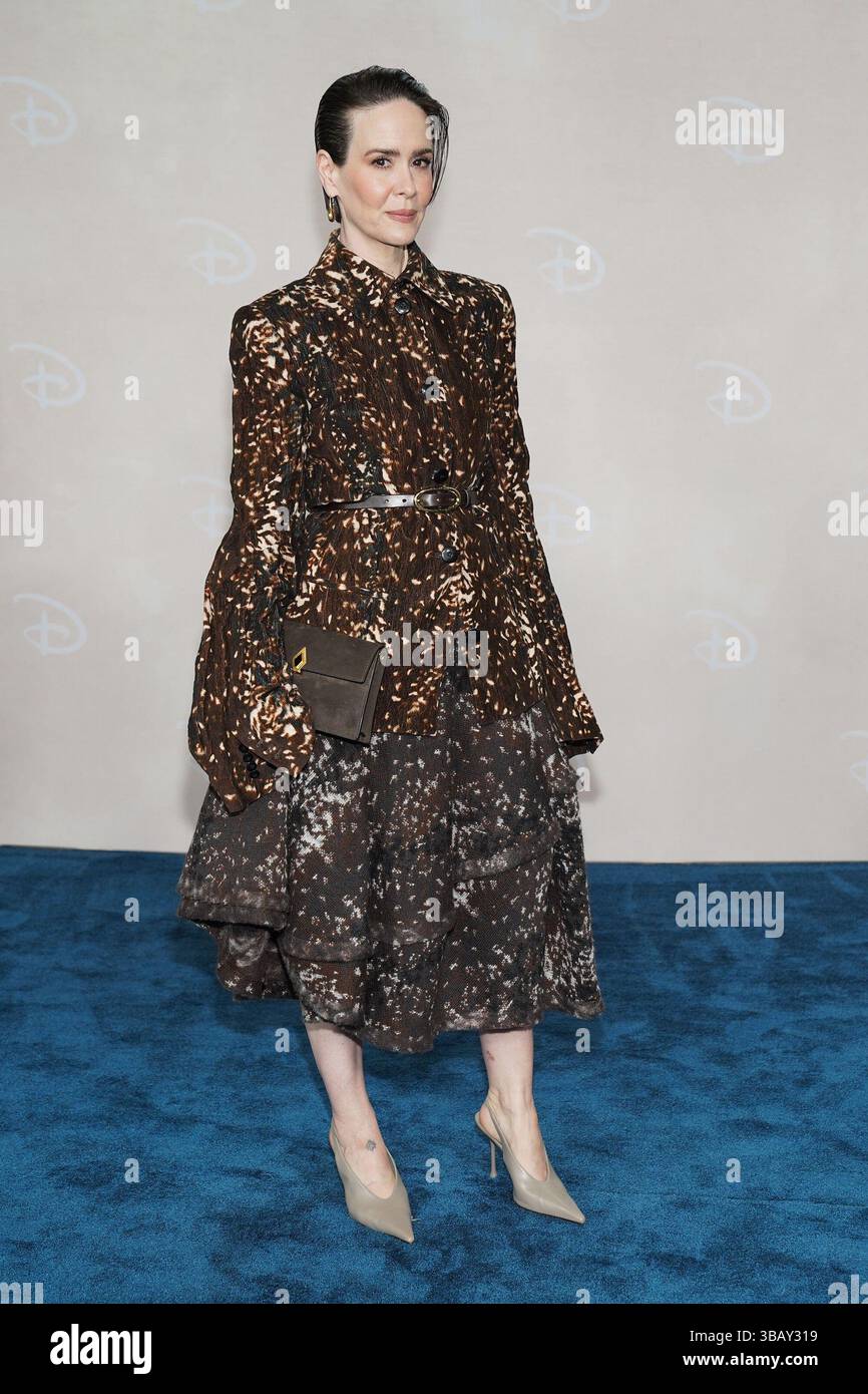 Ny. Mai 2025. Sarah Paulson bei Arrivals for Disney 2025 im Voraus Red ...