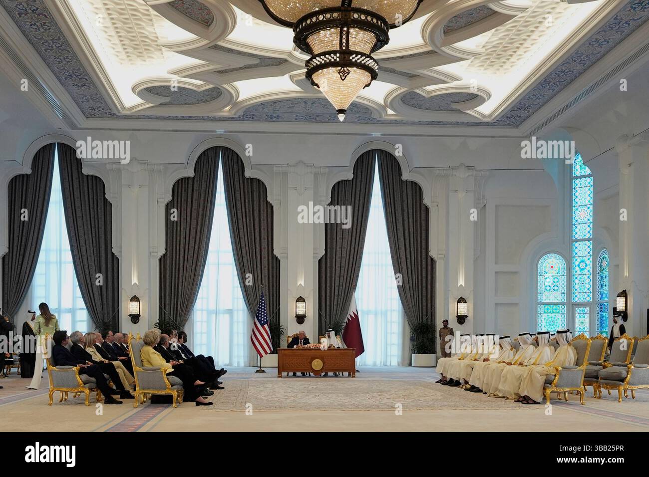 President Donald Trump and Qatar's Emir Sheikh Tamim bin Hamad Al Thani ...