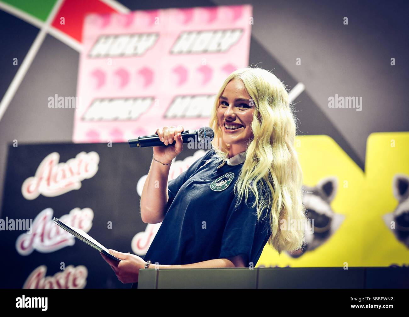 Entertainment,Influencer Dart WM 2025 16.05.2025, xdanx, Entertainment ...