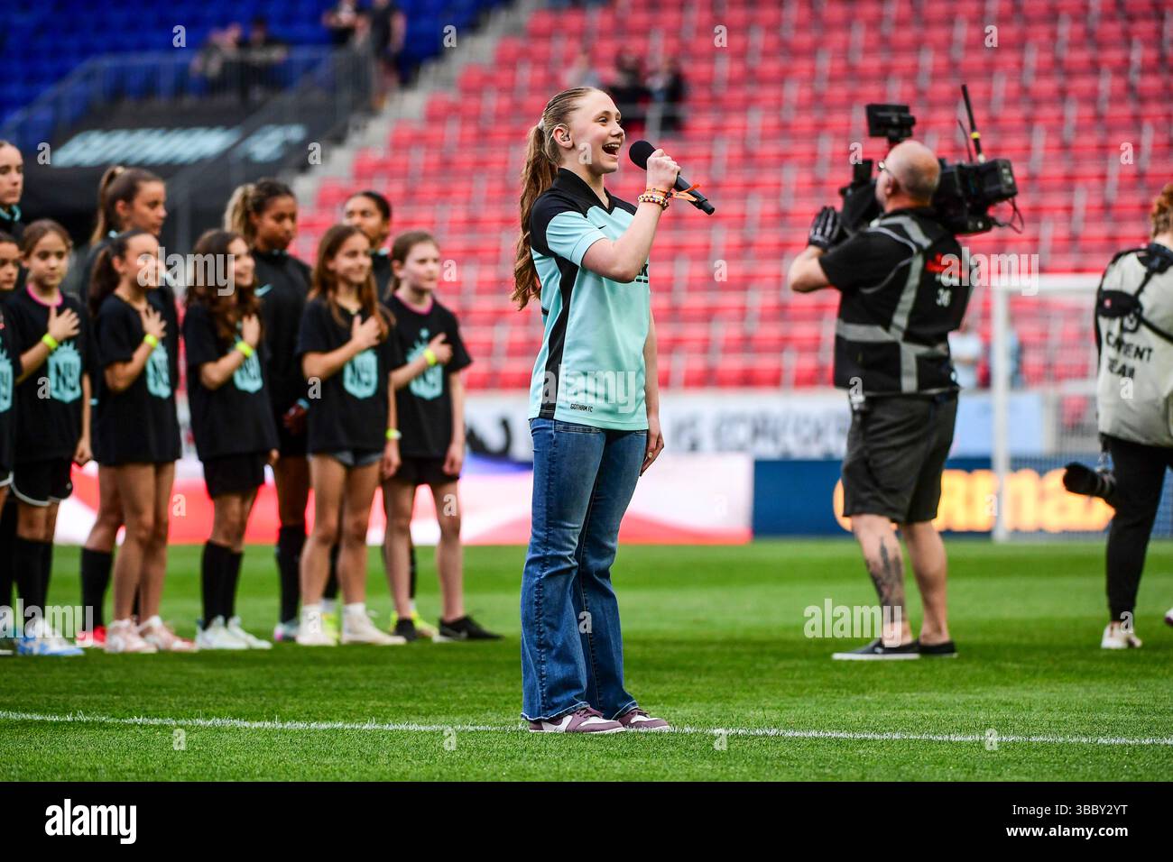 Harrison, Usa. Mai 2025. Harrison, USA, 17. Mai 2025: Honor Blue Savage ...