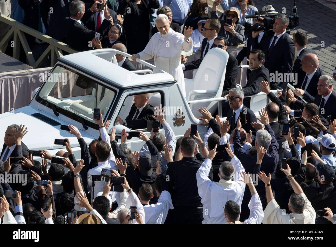 Vatikanjubiläum in Italien Papst Leo XIV. Kommt am 18. Mai 2025 im ...