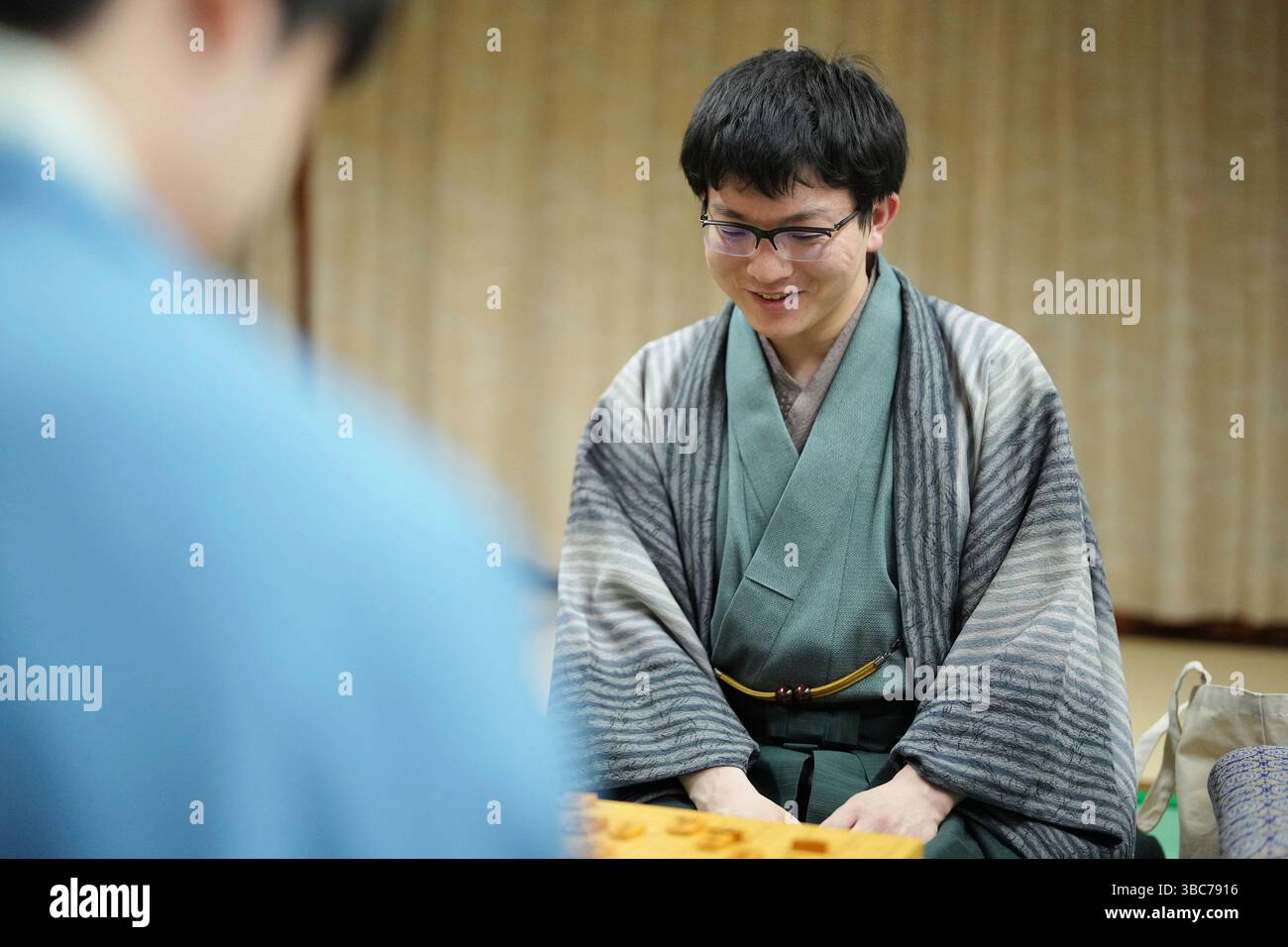 challenger Takuya Nagase plays against Sota Fujii, Japanese ...