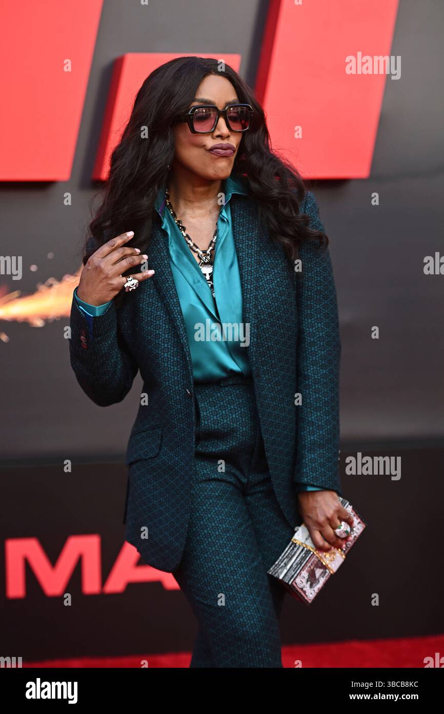 Photo by: NDZ/STAR MAX/IPx 2025 5/18/25 Angela Bassett at the New York ...