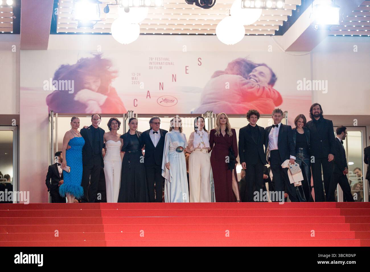 CANNES, FRANKREICH - 20. MAI: Daniel Auteuil, Jodie Foster, Sophie ...