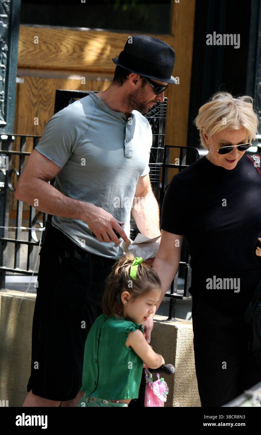 Hugh Jackman mit Frau Deborra Lee Furness und Tochter Ava wurden am 20 ...