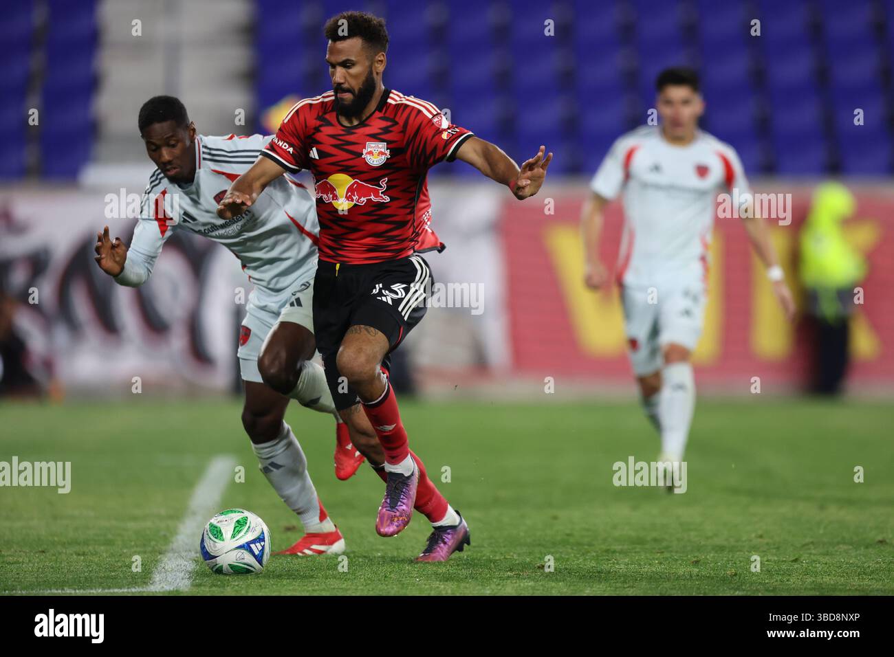 New York Red Bulls Stürmer Eric Maxim Choupo-Moting #13 und FC Dallas ...