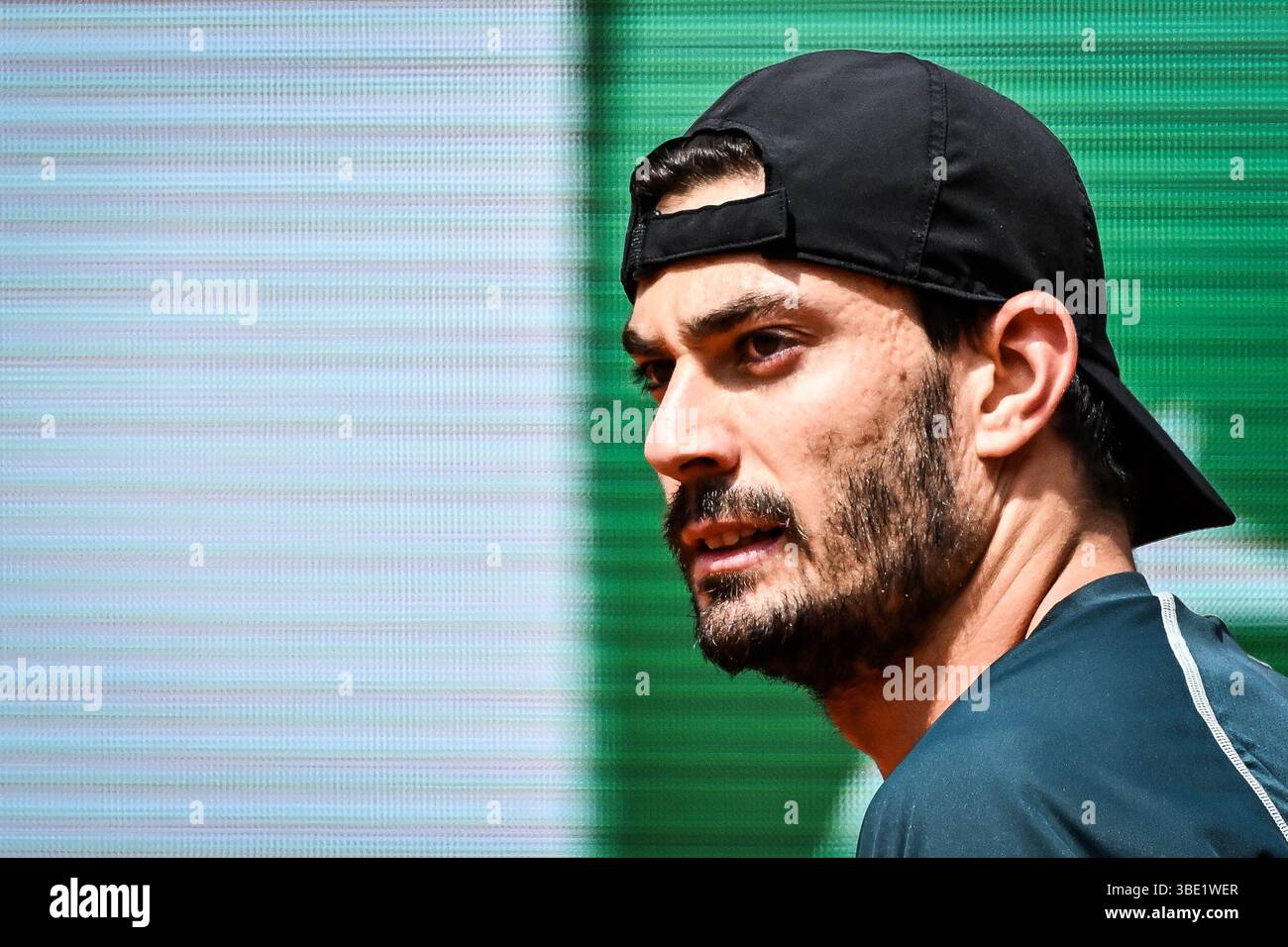 Giulio ZEPPIERI von Italien am zweiten Tag des Roland-Garros 2025 ...