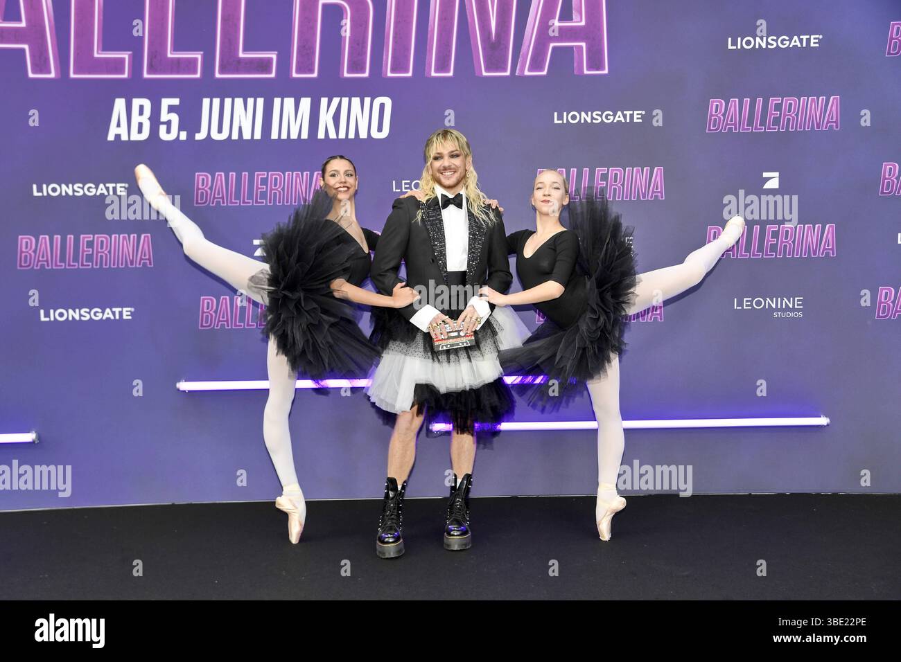 Ricardo Simonetti und Ballrinas bei der aus der Welt von John Wick ...