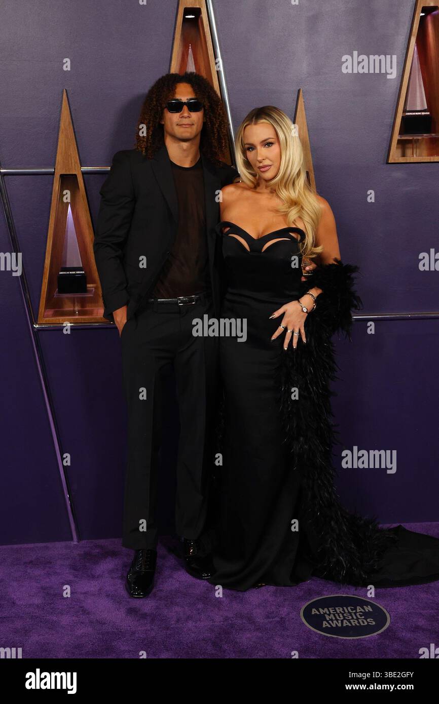 Nv. Mai 2025. Makoa Kaleiki Ho, Tana Mongeau at Arranvals for 2025 ...