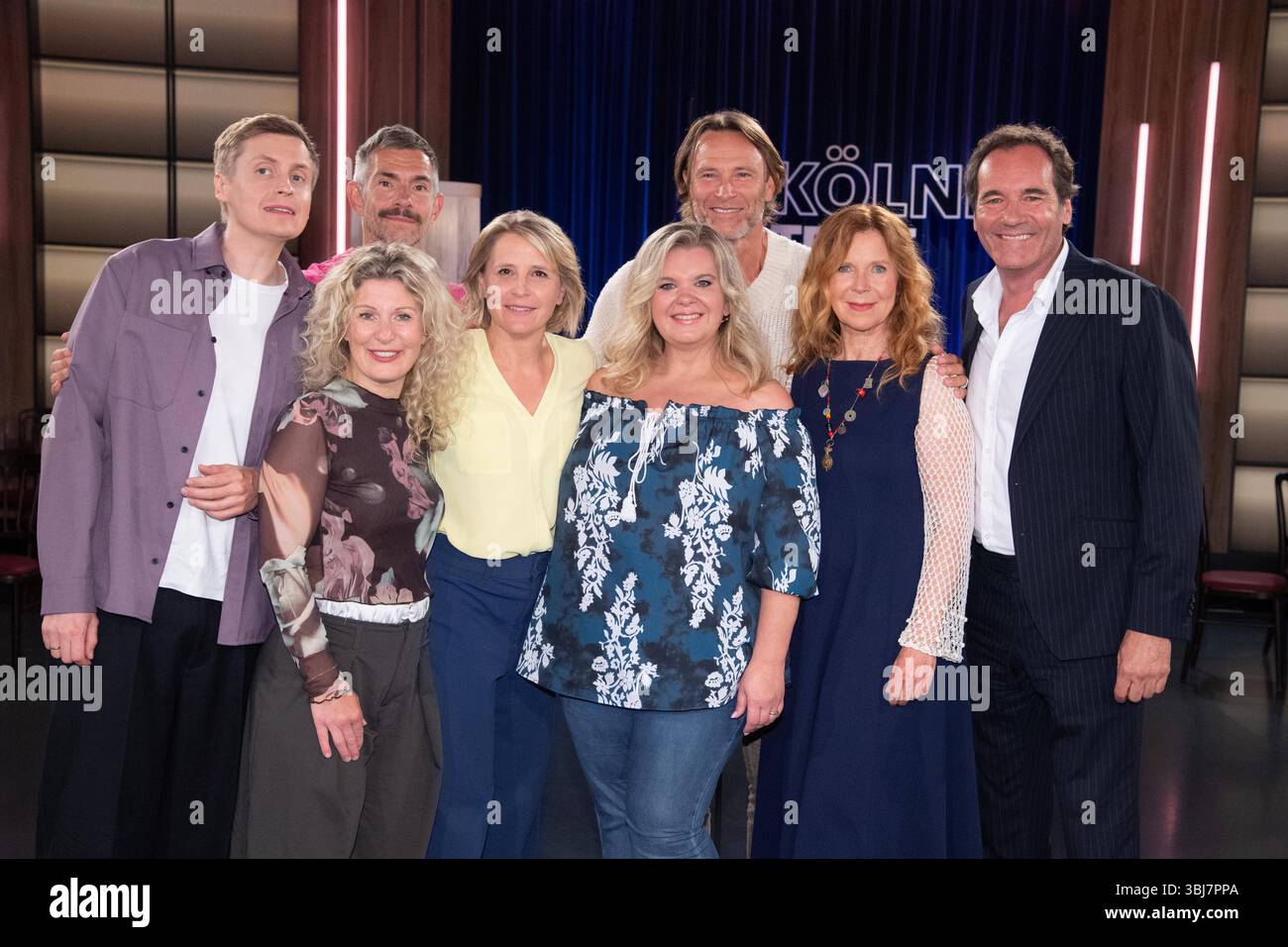 Von links: Till REINERS, Komiker, Moderatorin, Simone SOMMERFELD, Saengerin, Micky BEISENHERZ ...