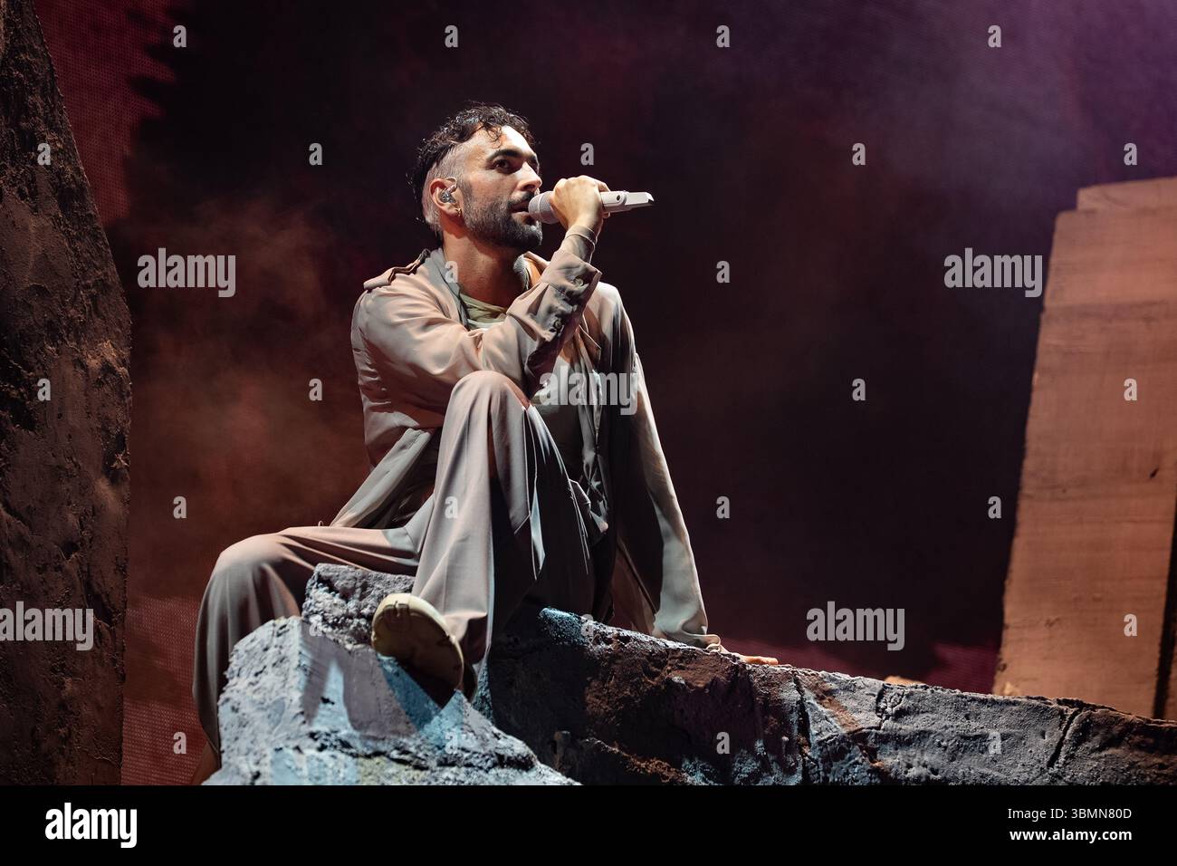 Maradona live -Fotos und -Bildmaterial in hoher Auflösung – Alamy