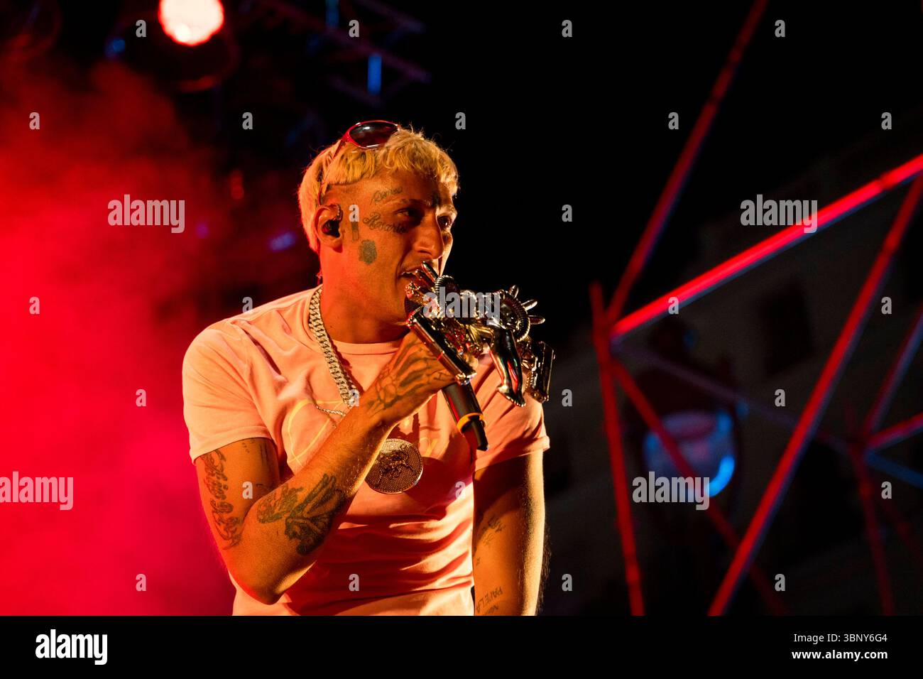 Madrider parade 2025 -Fotos und -Bildmaterial in hoher Auflösung – Alamy