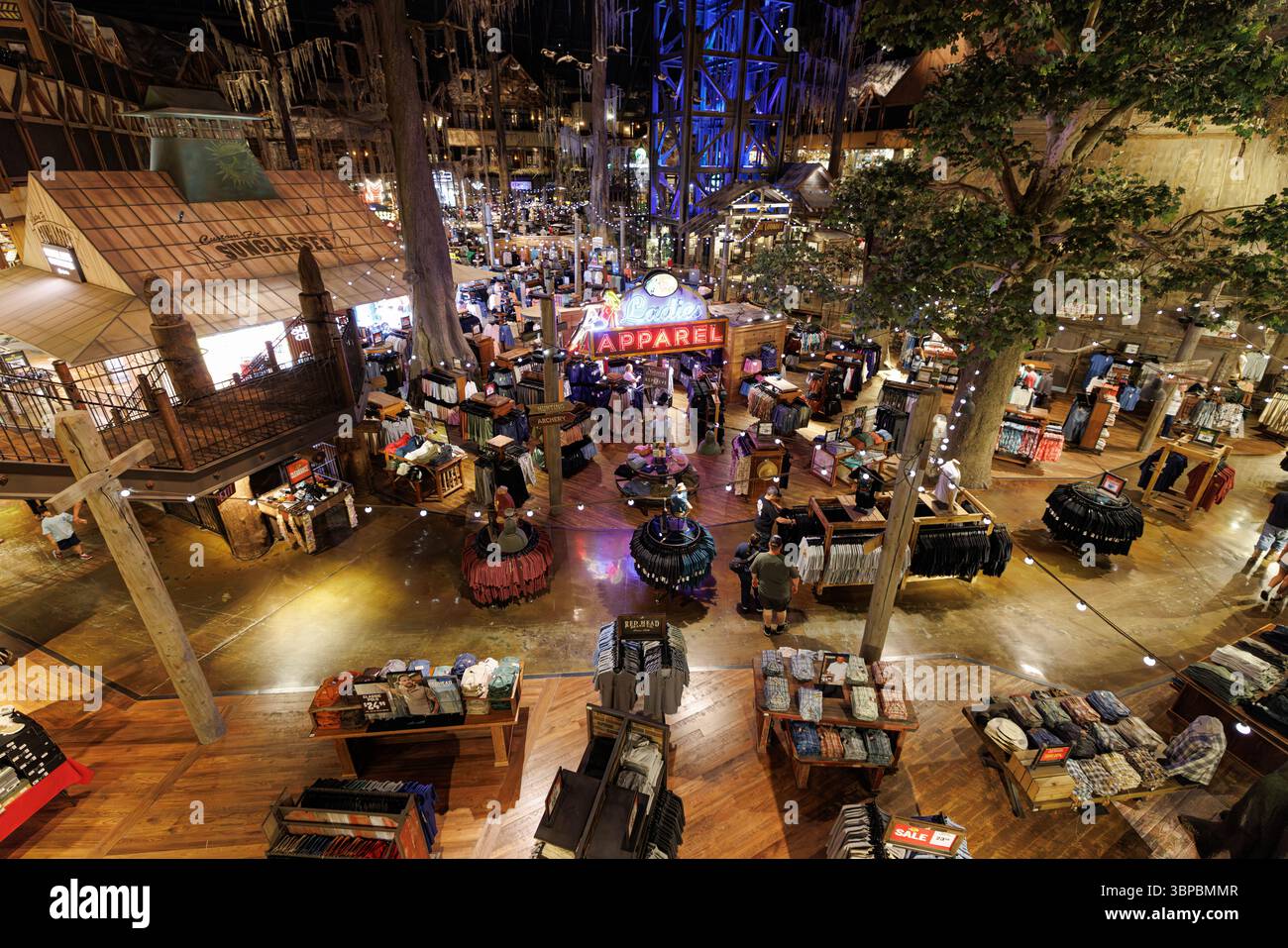 Bass pro shop pyramide -Fotos und -Bildmaterial in hoher Auflösung – Alamy