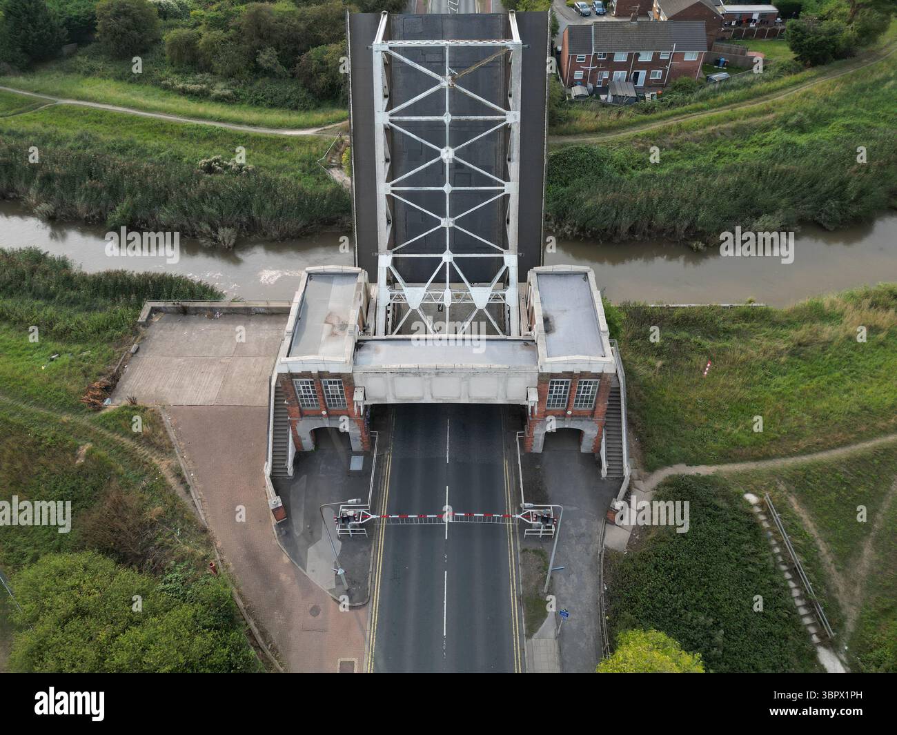 Blick aus der Vogelperspektive auf die Sutton Road Bridge, Scherzer ...