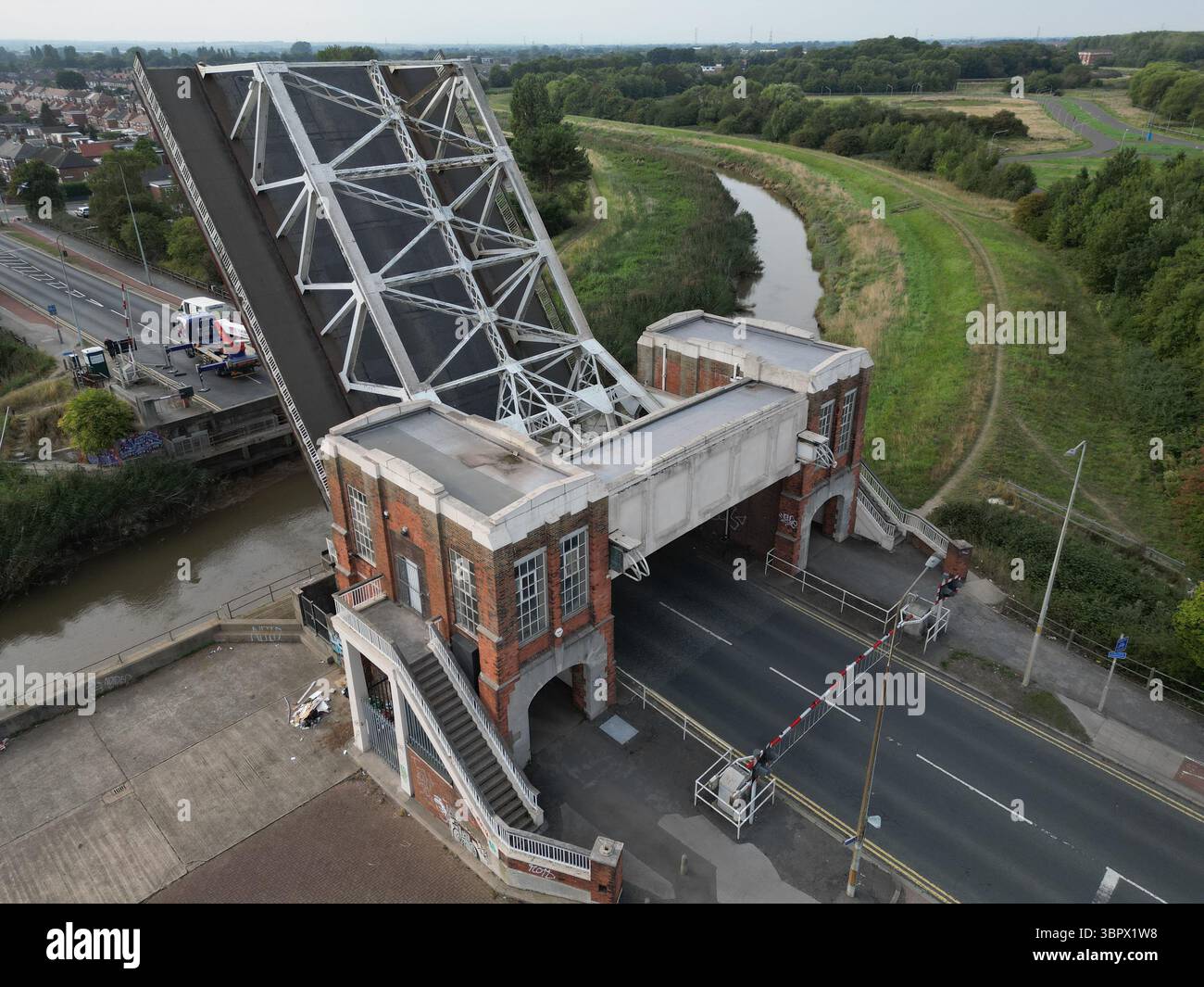 Blick aus der Vogelperspektive auf die Sutton Road Bridge, Scherzer ...