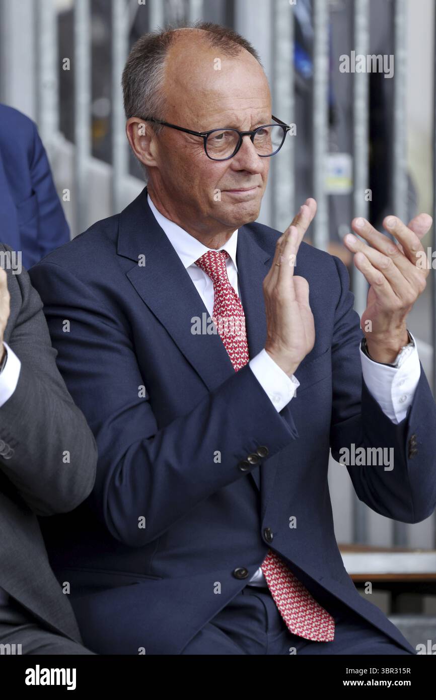 Friedrich Merz auch Joachim-Friedrich Martin Josef Merz, Bundeskanzler ...