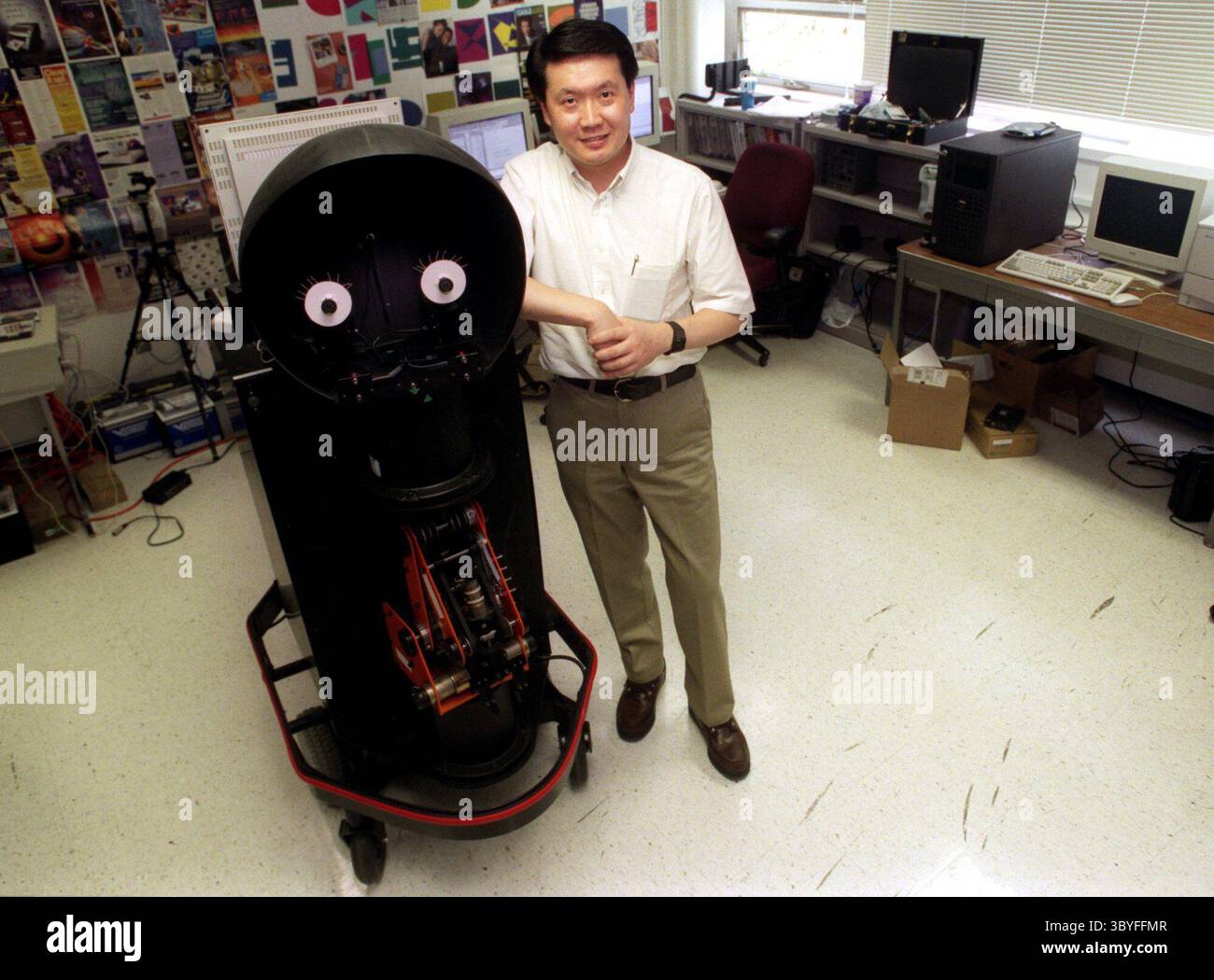 1. August 2001 - USA - KRT US NEWS STORY SLUGGED: ROBOTER KRT ...