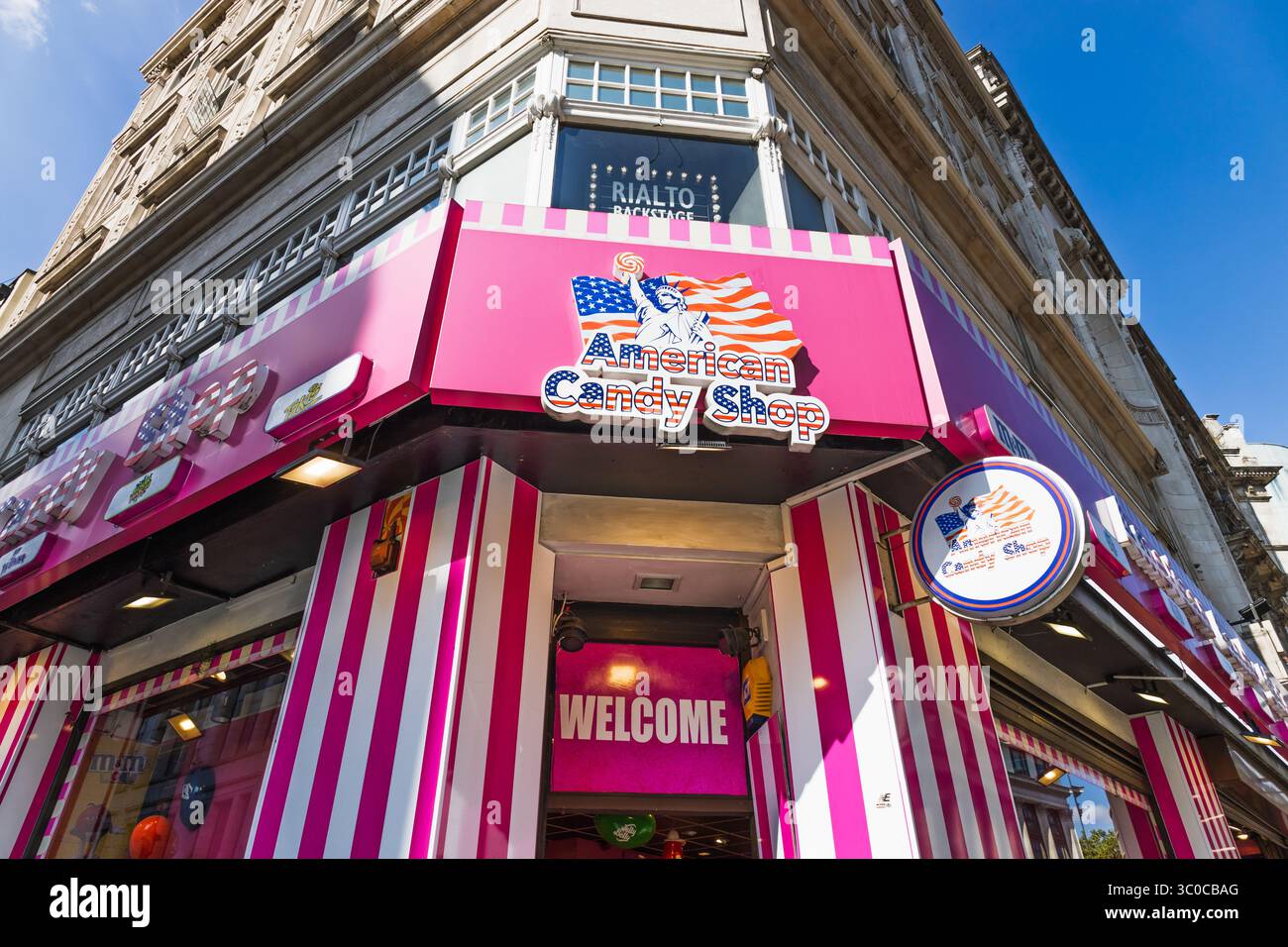 American candy shop -Fotos und -Bildmaterial in hoher Auflösung – Alamy