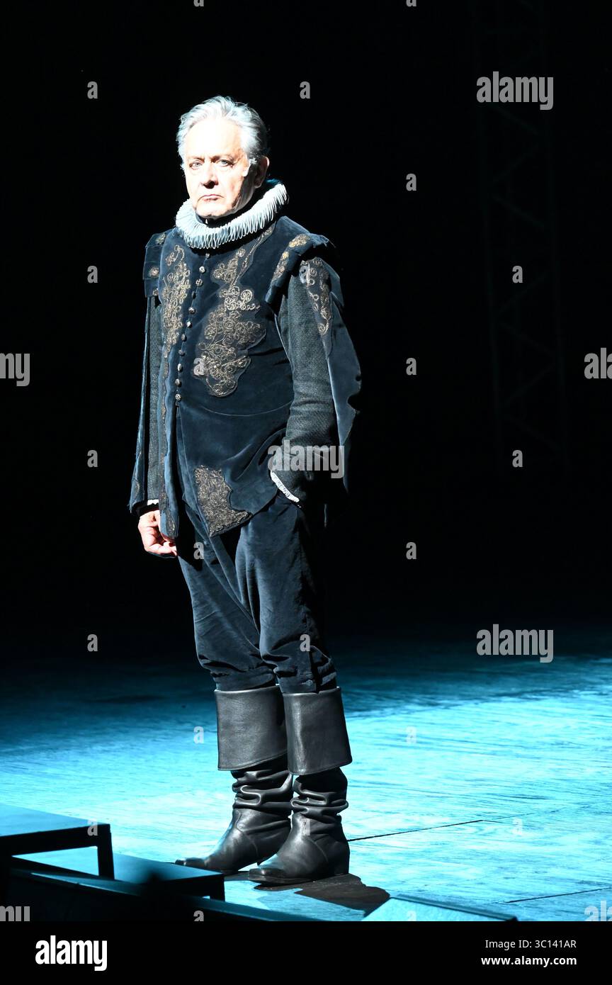 Festival d'Avignon 2025 'Le soulier de satin' ('der Satin Slipper ...