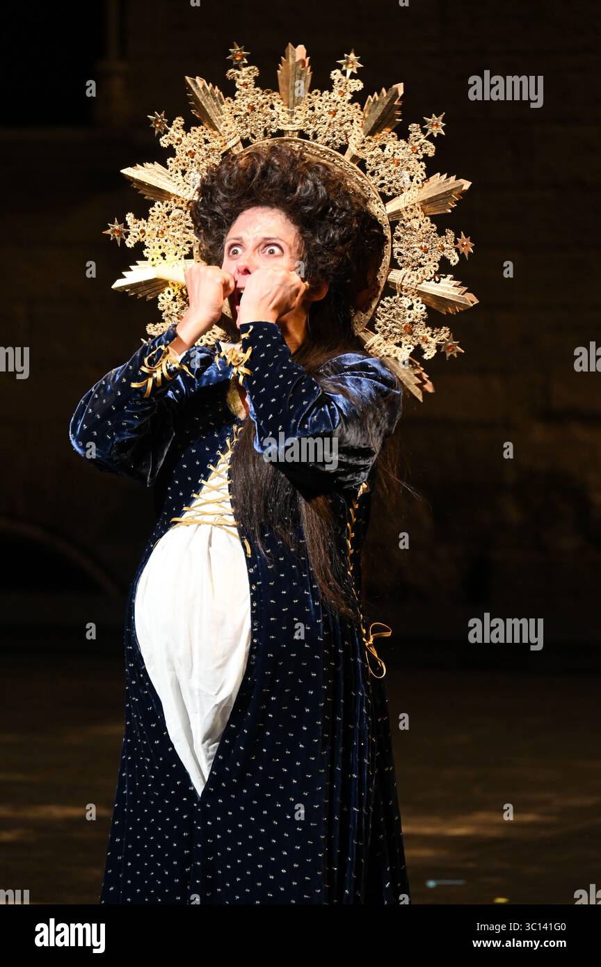 Festival d'Avignon 2025 'Le soulier de satin' ('der Satin Slipper ...