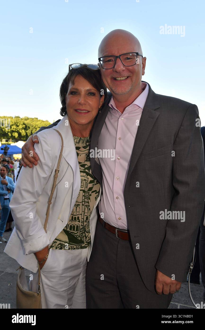 Janina Hartwig mit Freund / Sommerempfang des Bayerischen Landtags 2025 ...