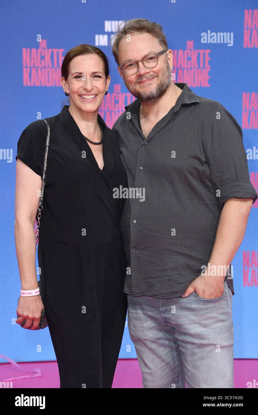 Ulrike Frank mit Ehemann Marc Schubring bei der Premiere des Kinofilms ...
