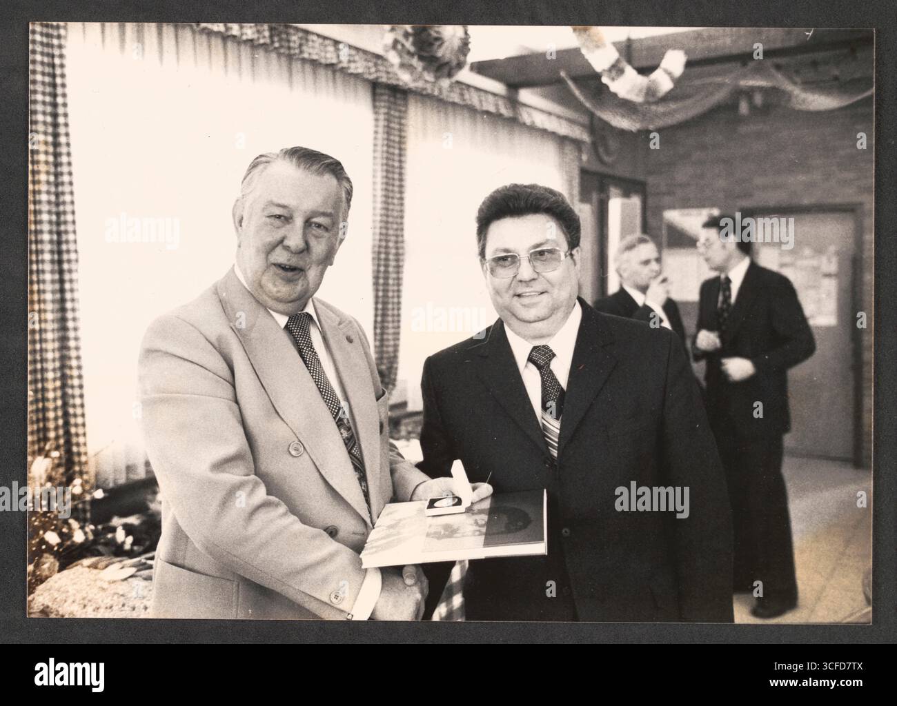 Köln - der Oberbürgermeister der Stadt Köln, John van Nes Ziegler, in ...