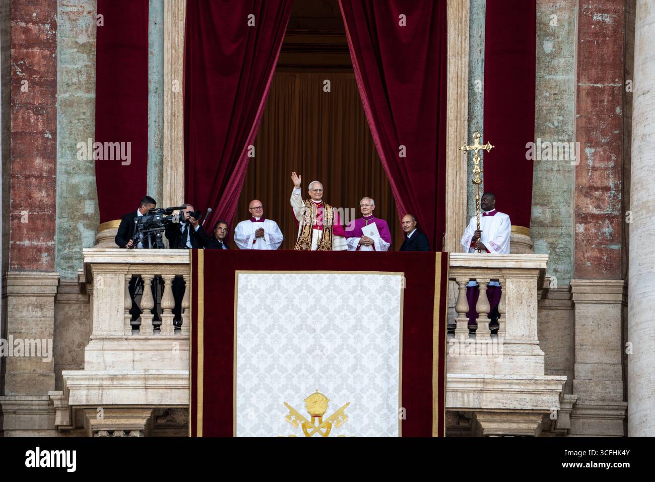 Papst Leo XIV. Wählte am 8. Mai 2025 erstmals als Papst Leo XIV. Auf ...