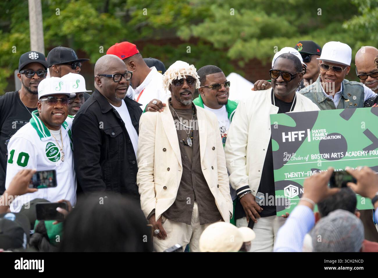Boston, Massachusetts, USA. 30. August 2025 Mitglieder der New Edition ...