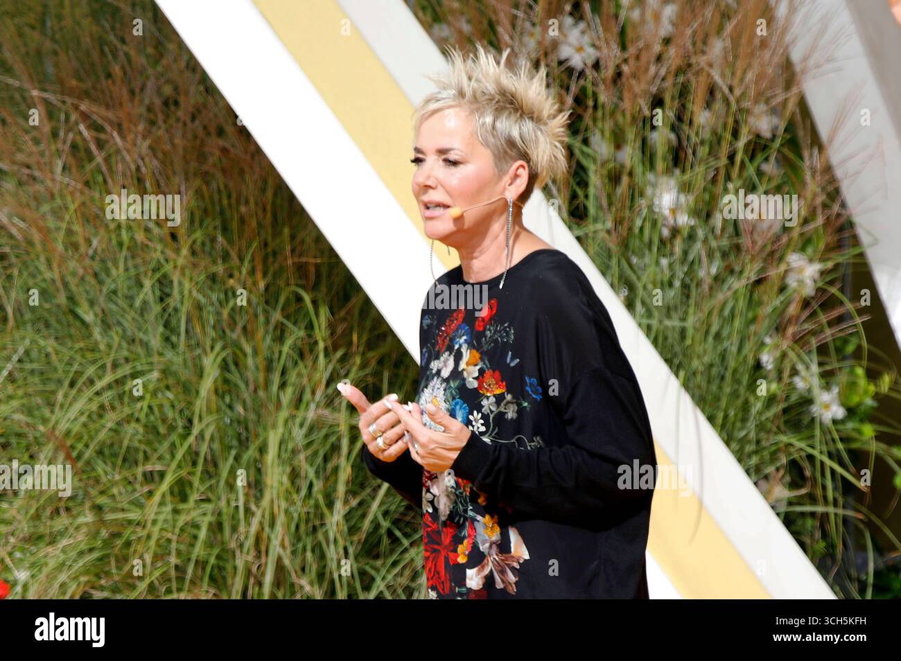 Inka Bause in der ARD TV-Show immer wieder Sonntags im Europa-Park. Rust, 31.08.2025 *** Inka ...
