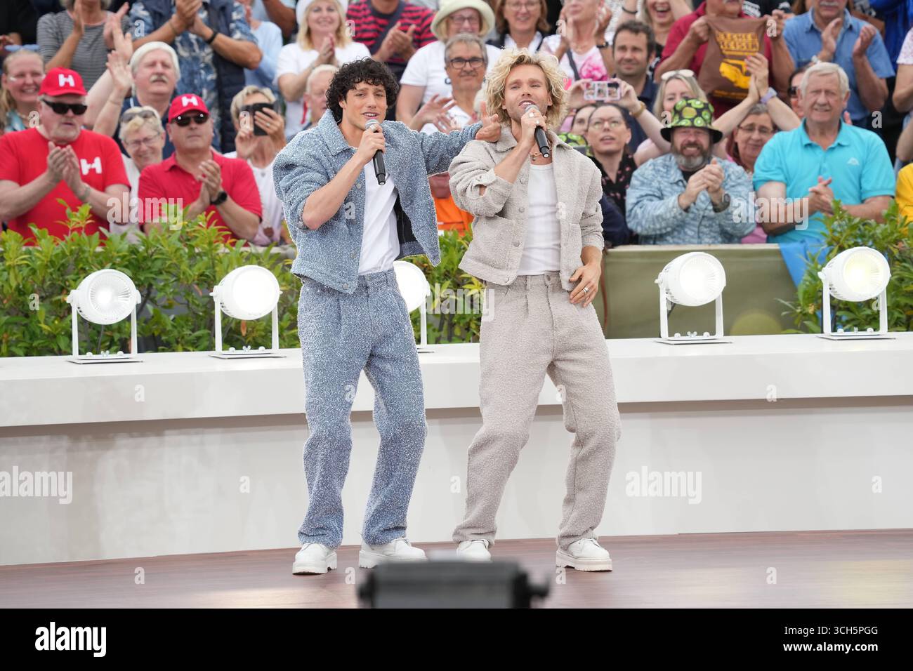 ZDF-Fernsehgarten 2025. Matt & SEM Matt Stoffers, SEM Ben Yakar im ZDF ...