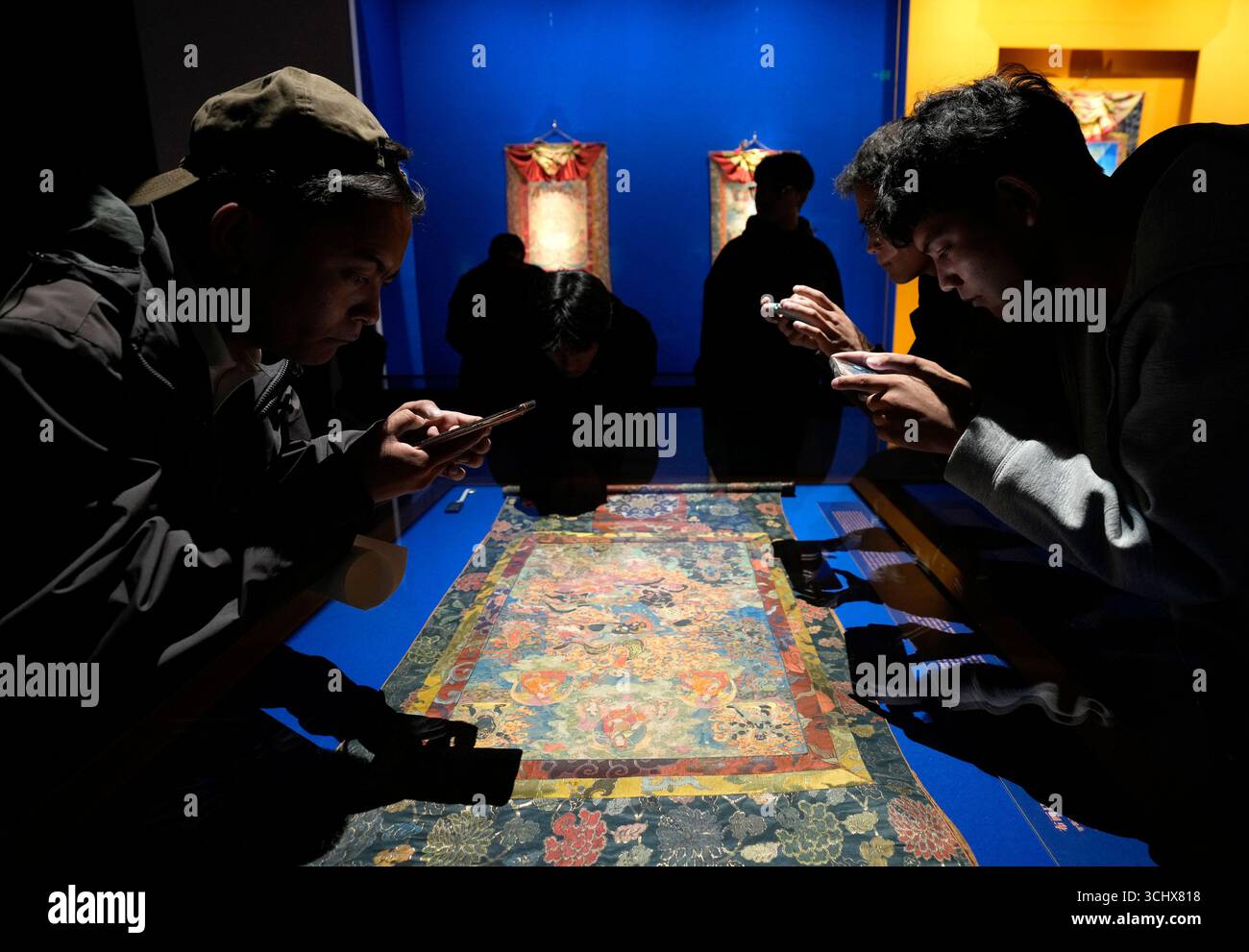 Lhasa, China. 2. September 2025. Die „Perfect Measure Bunte“ tibetische ...