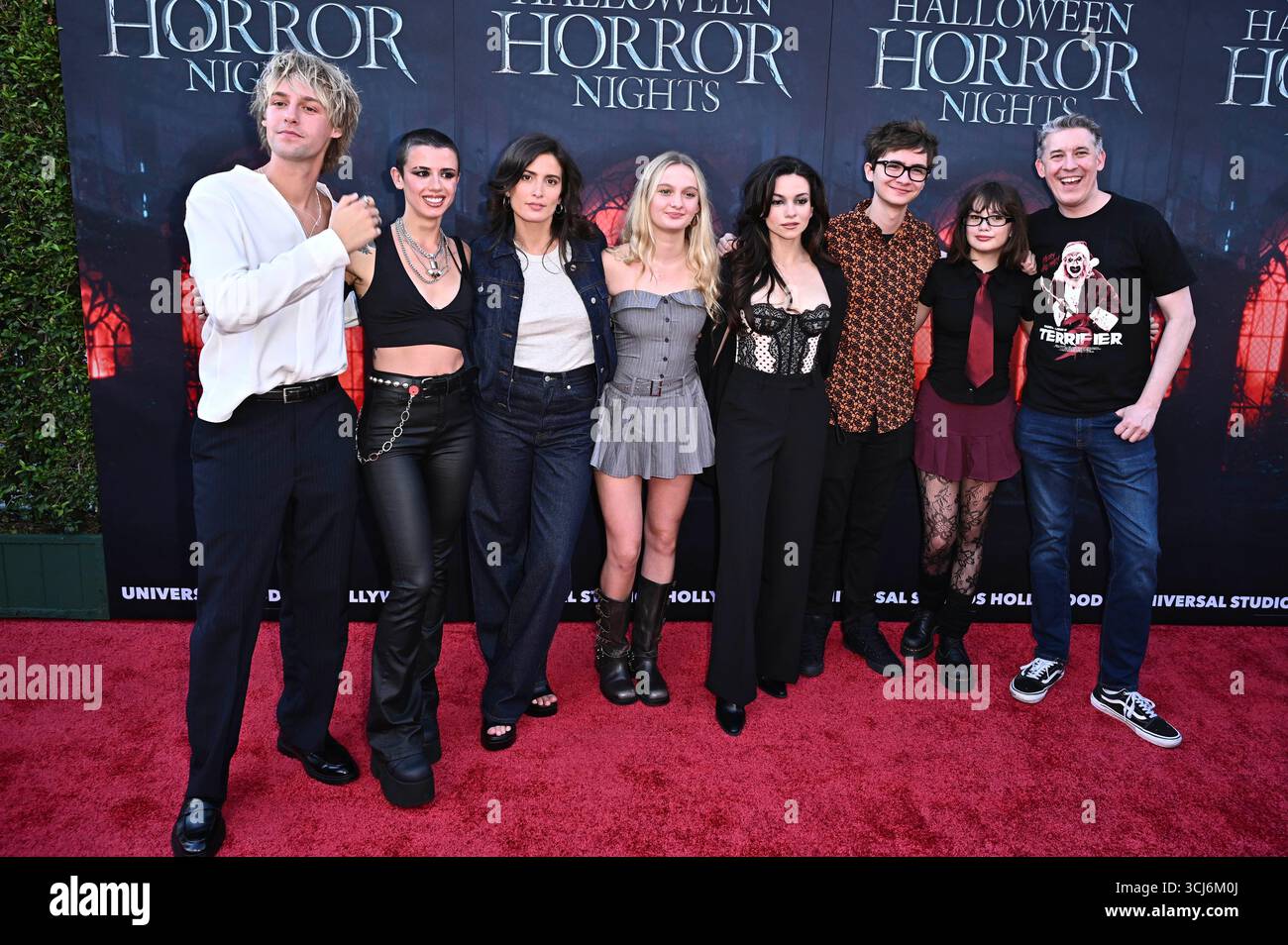 Mason Mecartea, Jenna Kanell, Samantha Scaffidi, Amelie McLain, Lauren ...